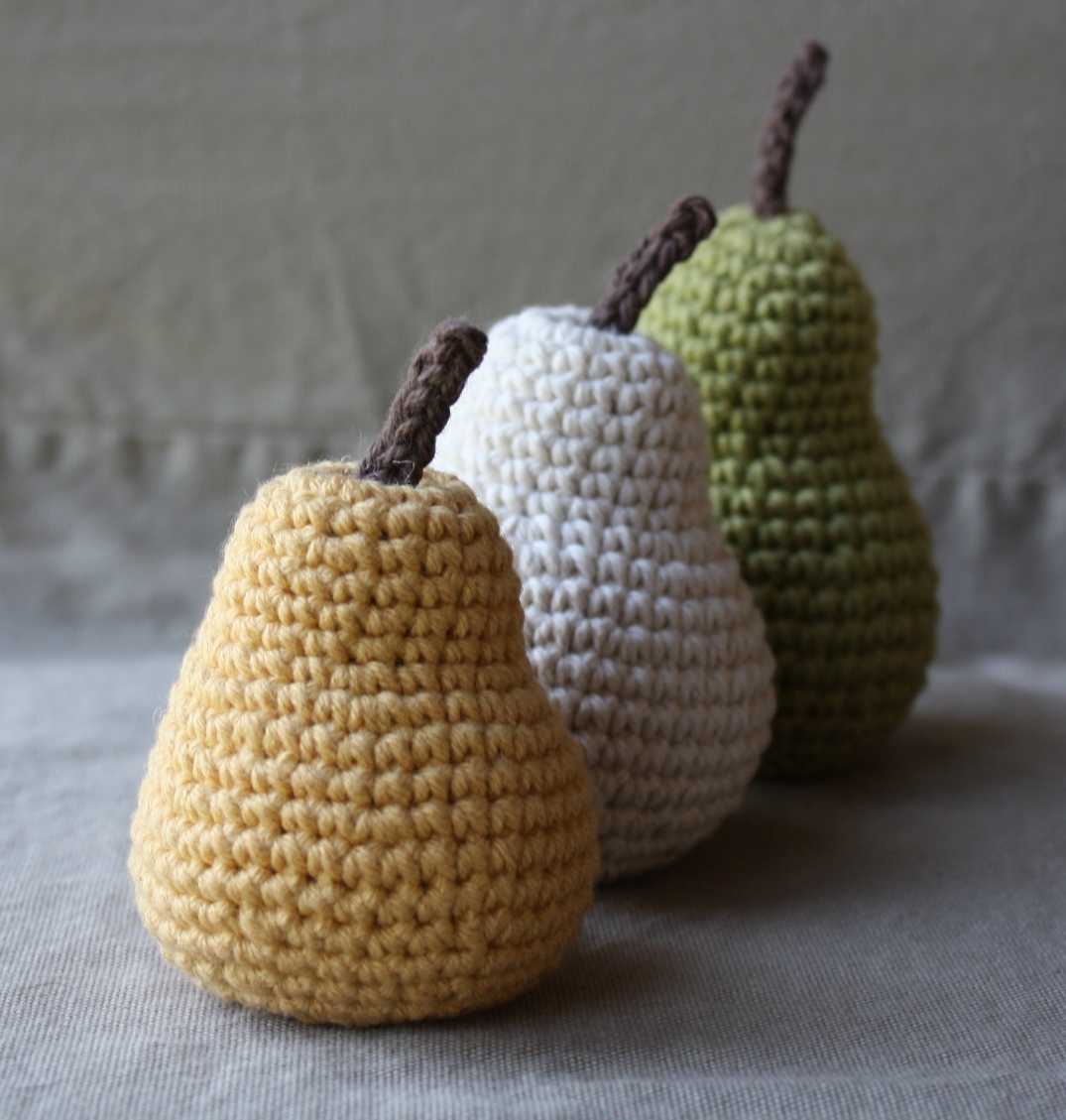 UMELECKY : Acorns, Pears & Pods