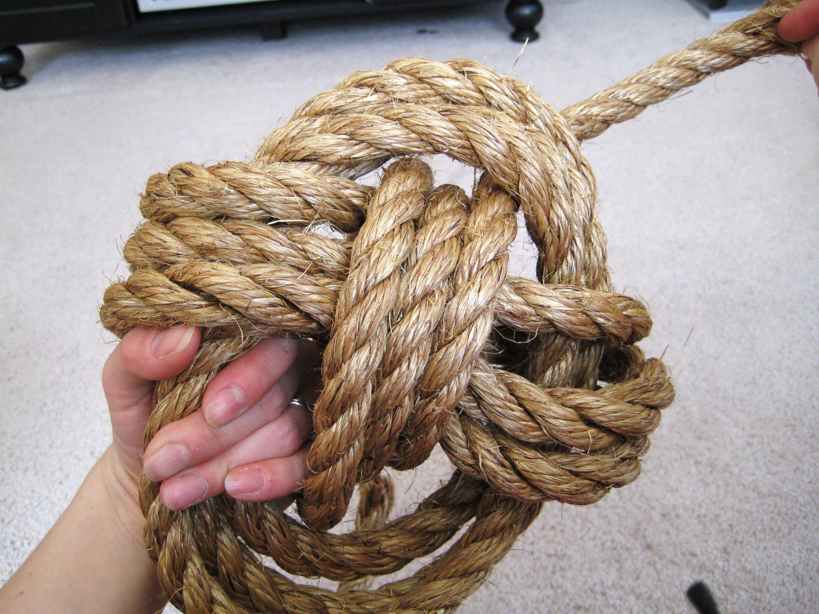 Heart Maine Home: Rope knot bookend {DIY}