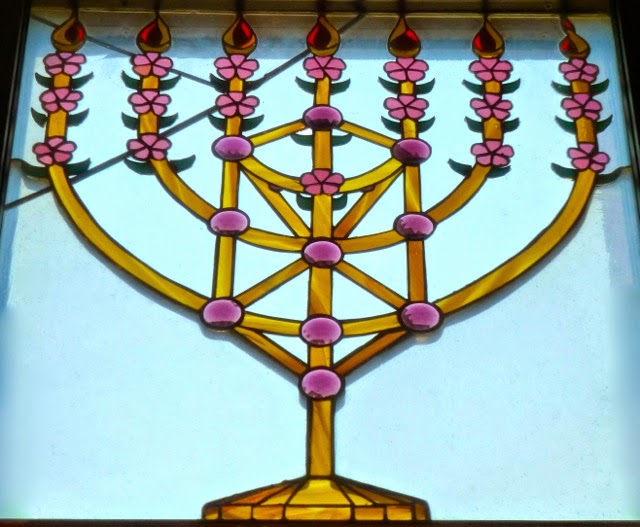 TEMPLE MENORAH & CHANUKIAH: TEMPLE MENORAH