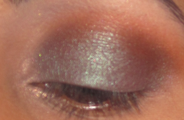 BEAUTY AND THE BLOG: MAC Club Eyeshadow