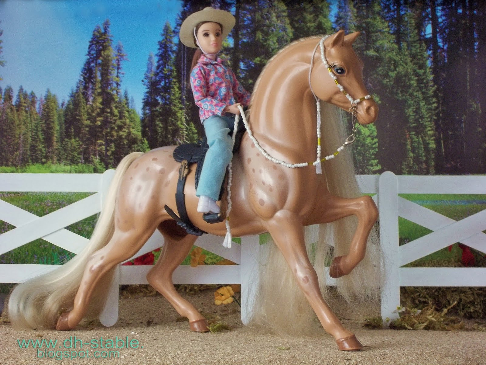 Fascynacje dorotheah: KONIK ! BARBIE-RLA, CZYLI KOŃSKA IKONA KICZU ...