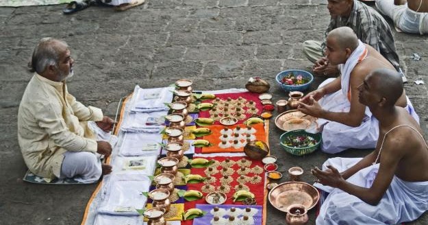 Legacy of Wisdom: Why should every son perform ritual of Shraddha ceremony?