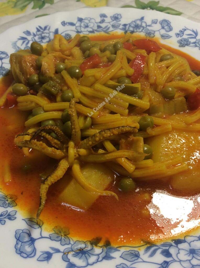 La Cocina de Beli Mar: CAZUELA DE FIDEOS CON CALAMARES
