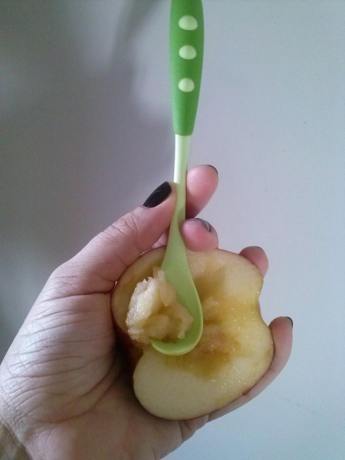 MAÇÃ RASPADINHA - 6 MESES E 1 DIA - 9 MESES