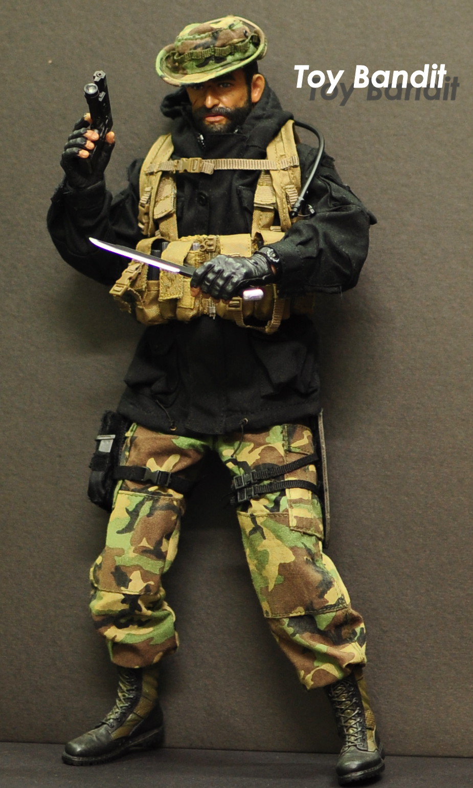 toy banditz: CAPT. PRICE KITBASH