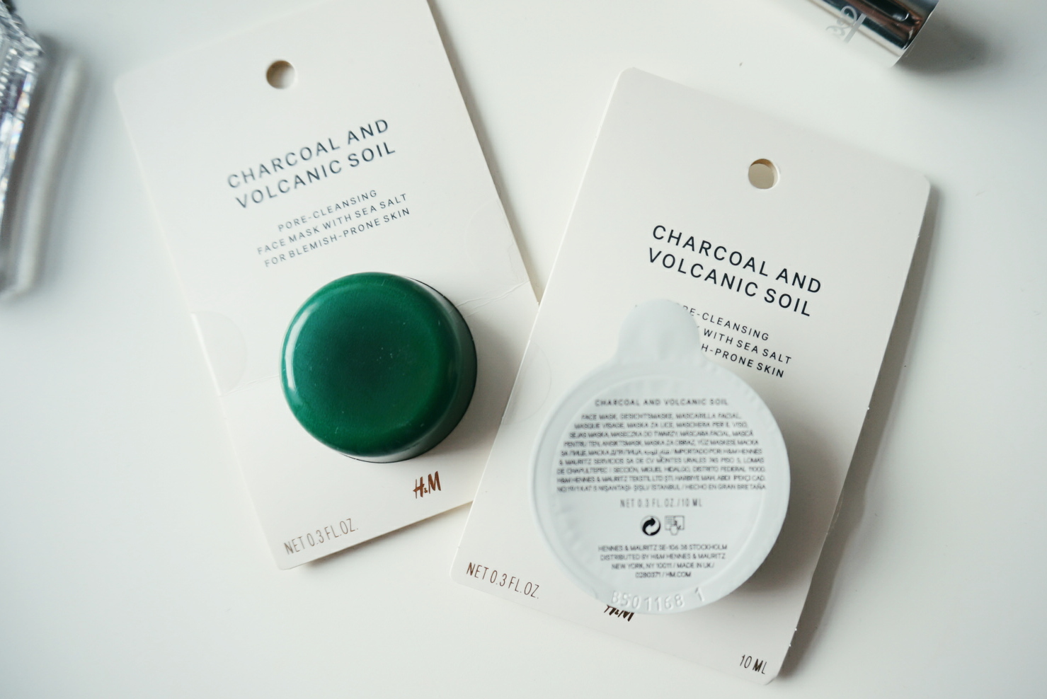 JOYCE LAU: NEW H&M BEAUTY FACE MASK : CHARCOAL AND VOLCANIC SOIL REVIEW