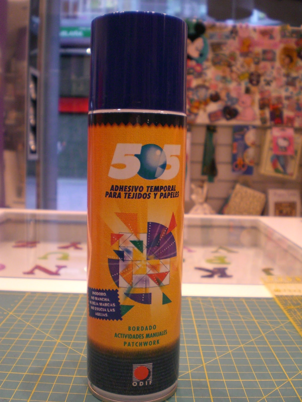 HILAR FINO: PEGAMENTOS TEXTILES