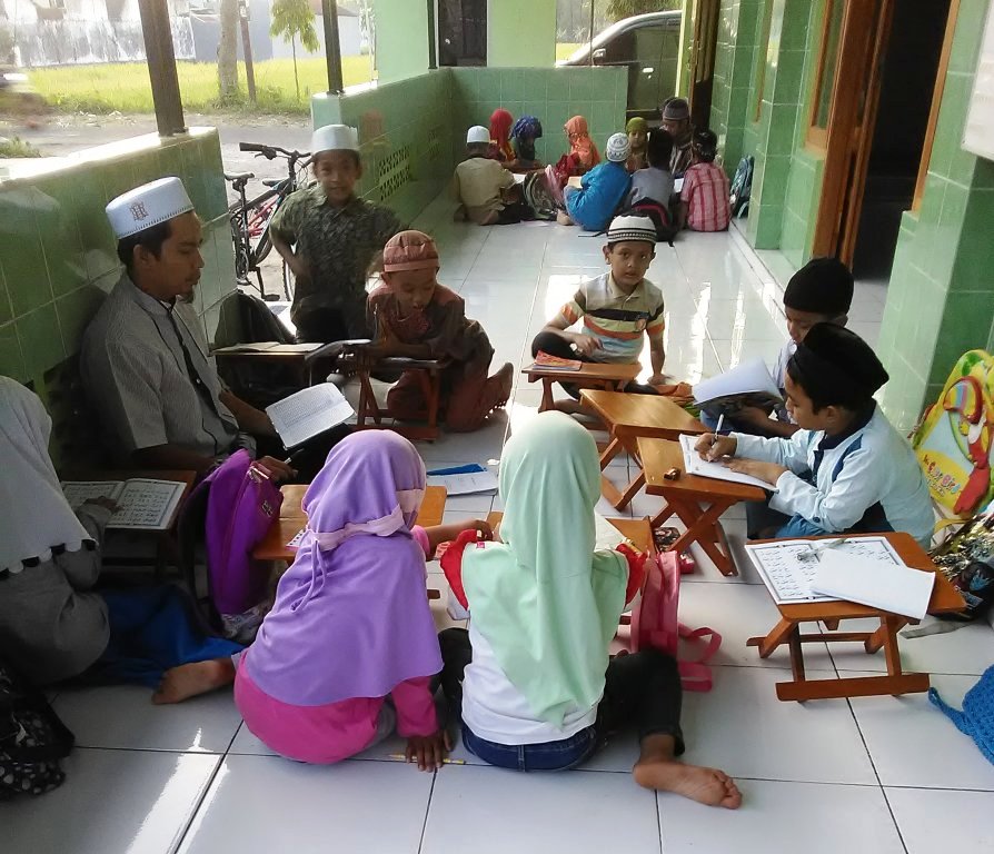 Belajar Ngaji Metode Ummi Di Tpq Al Wahid Masjid Al Wahid