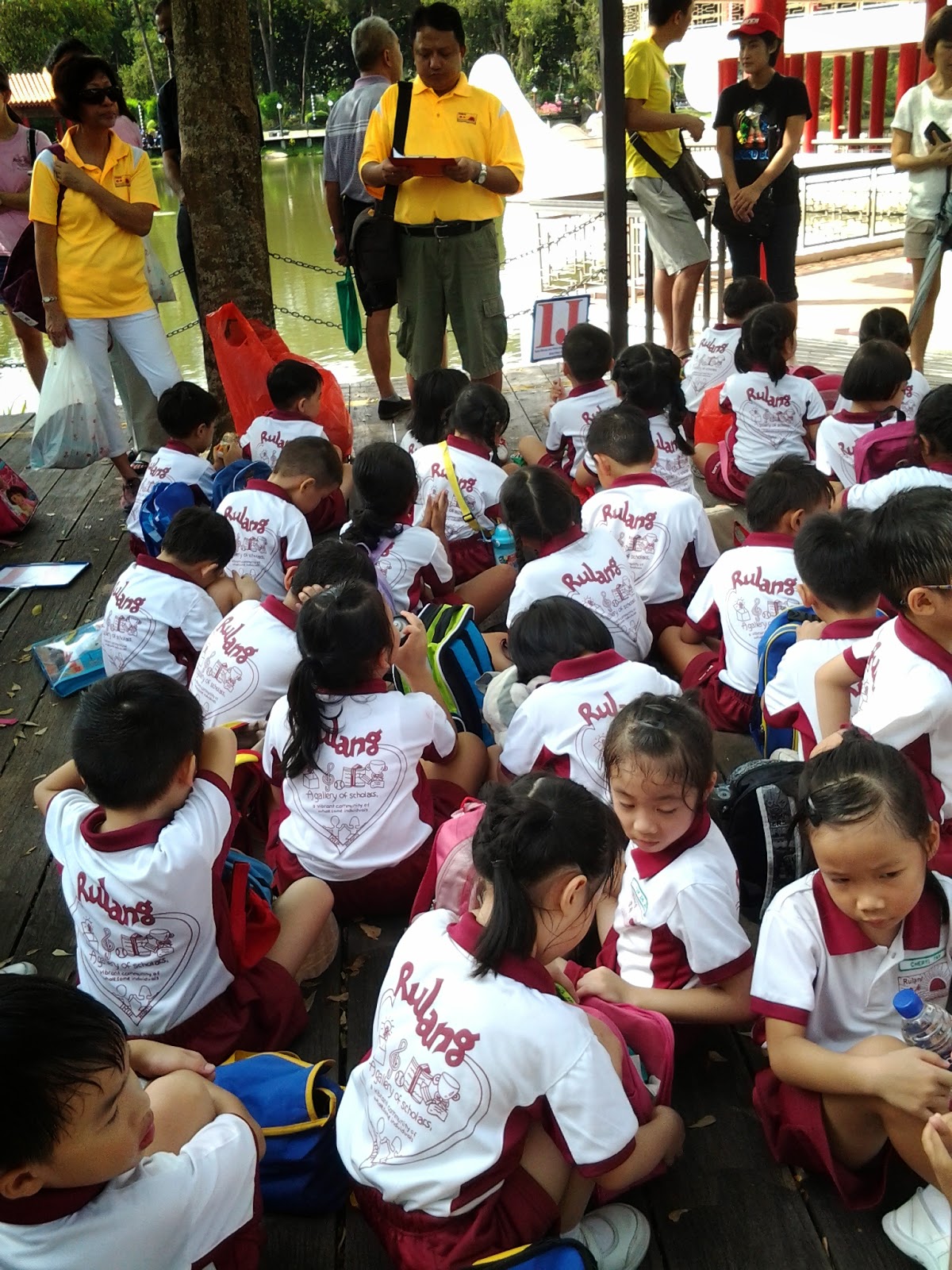 Rulang Primary School Class 1J