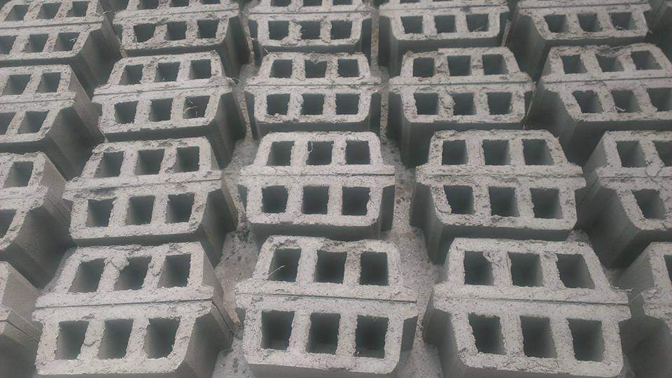 Les agglos à parpaing ou briques