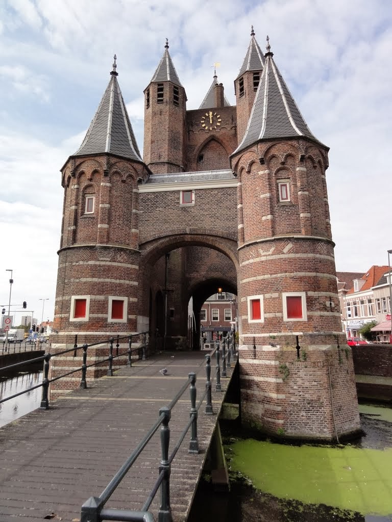 de dwarse man: De Amsterdamse Poort in Haarlem