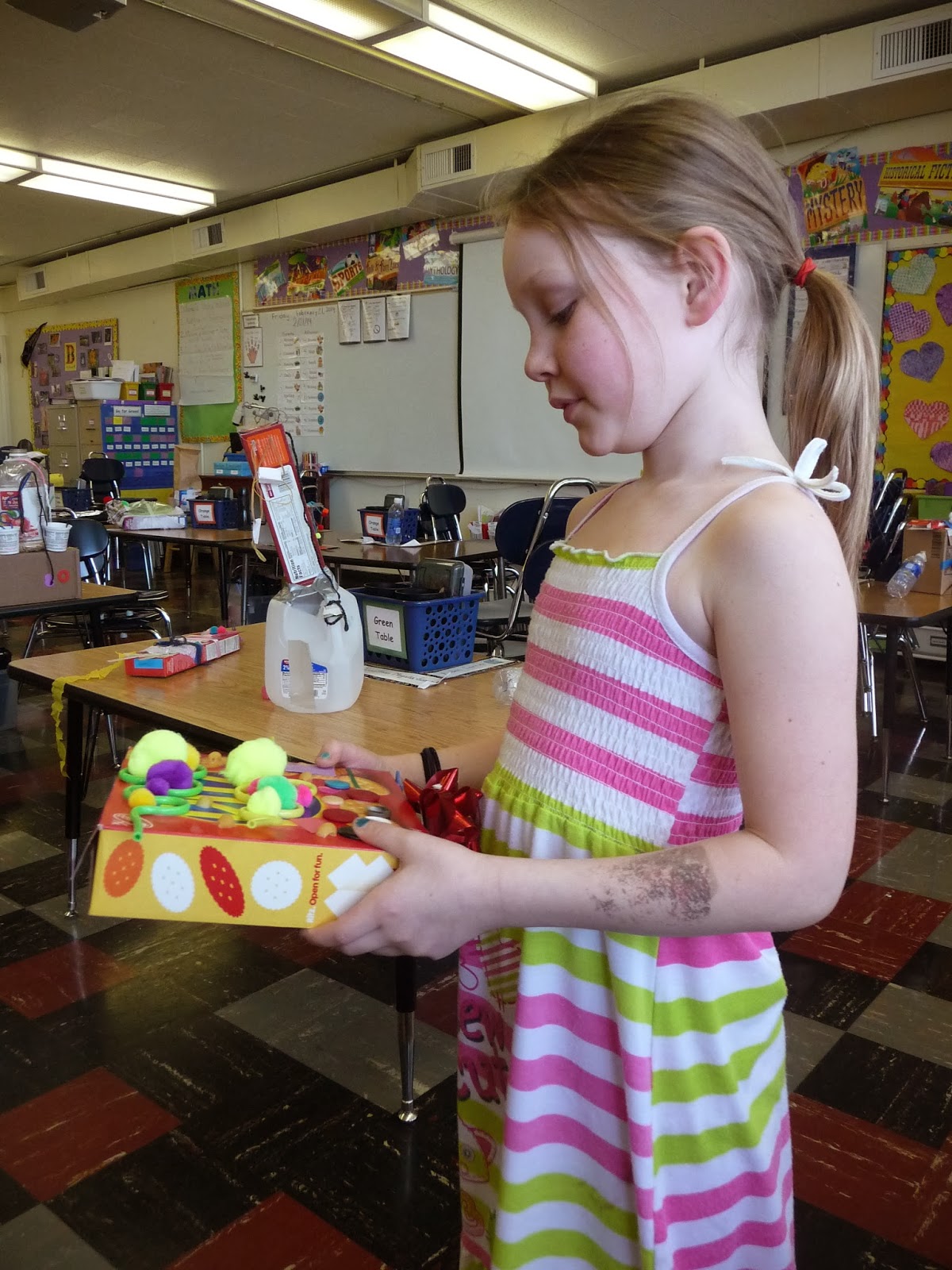 Mrs. Bowers' First Grade Stars: Recycling Creations