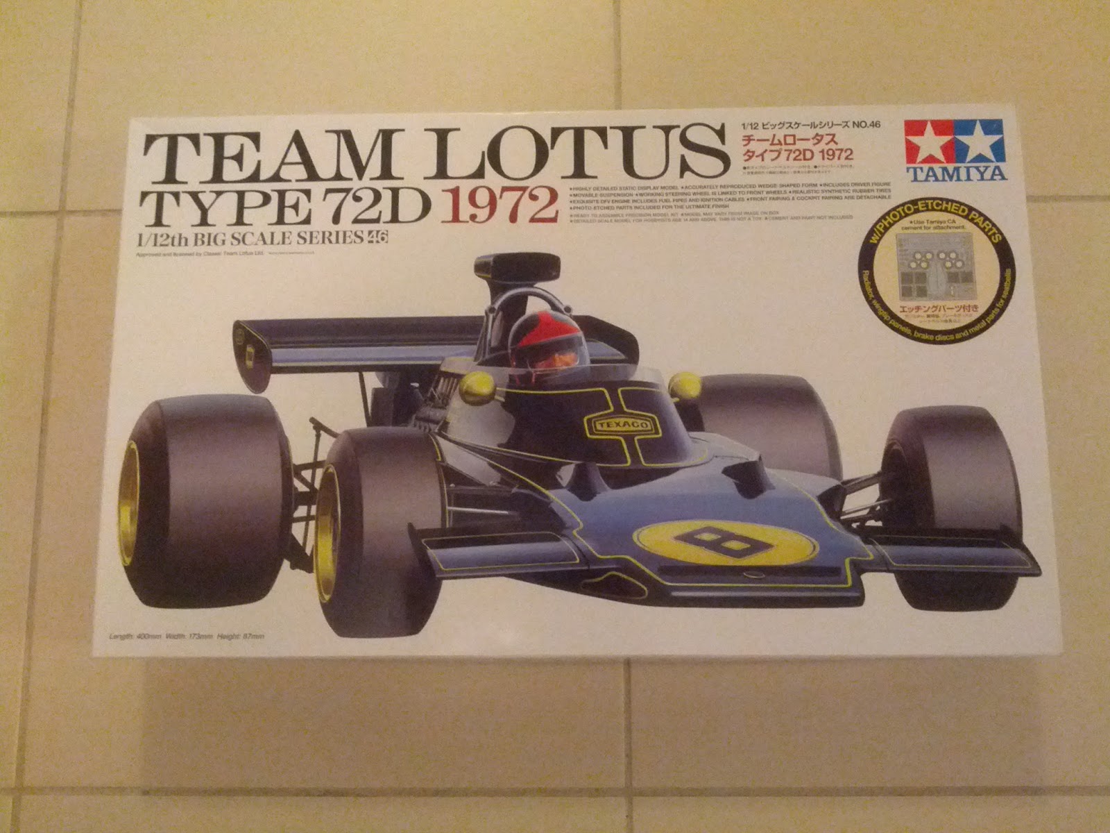 Tamiya 1/12 F1 Lotus 72d JPS Model Build Log: Box contents