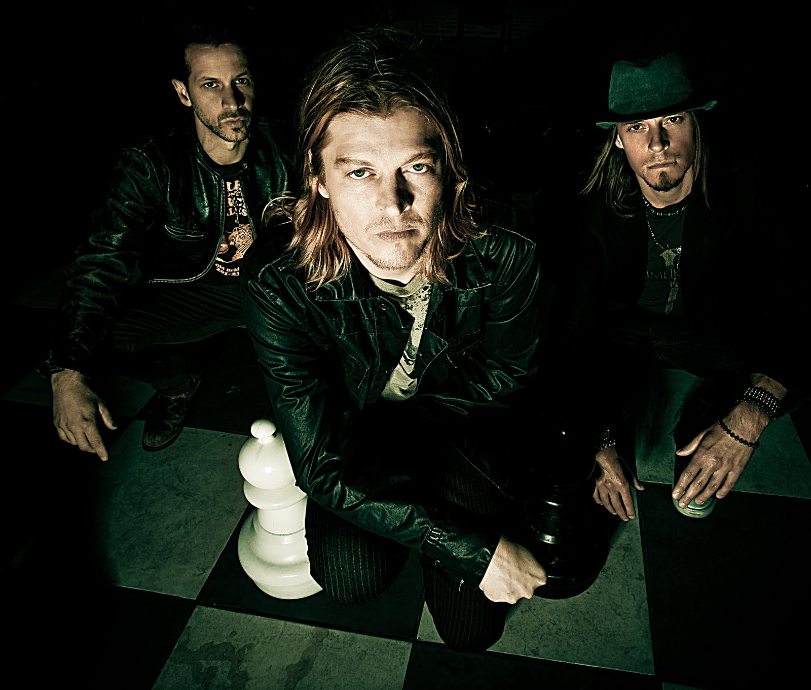 88 Miles West: INTERVIEW: Puddle of Mudd