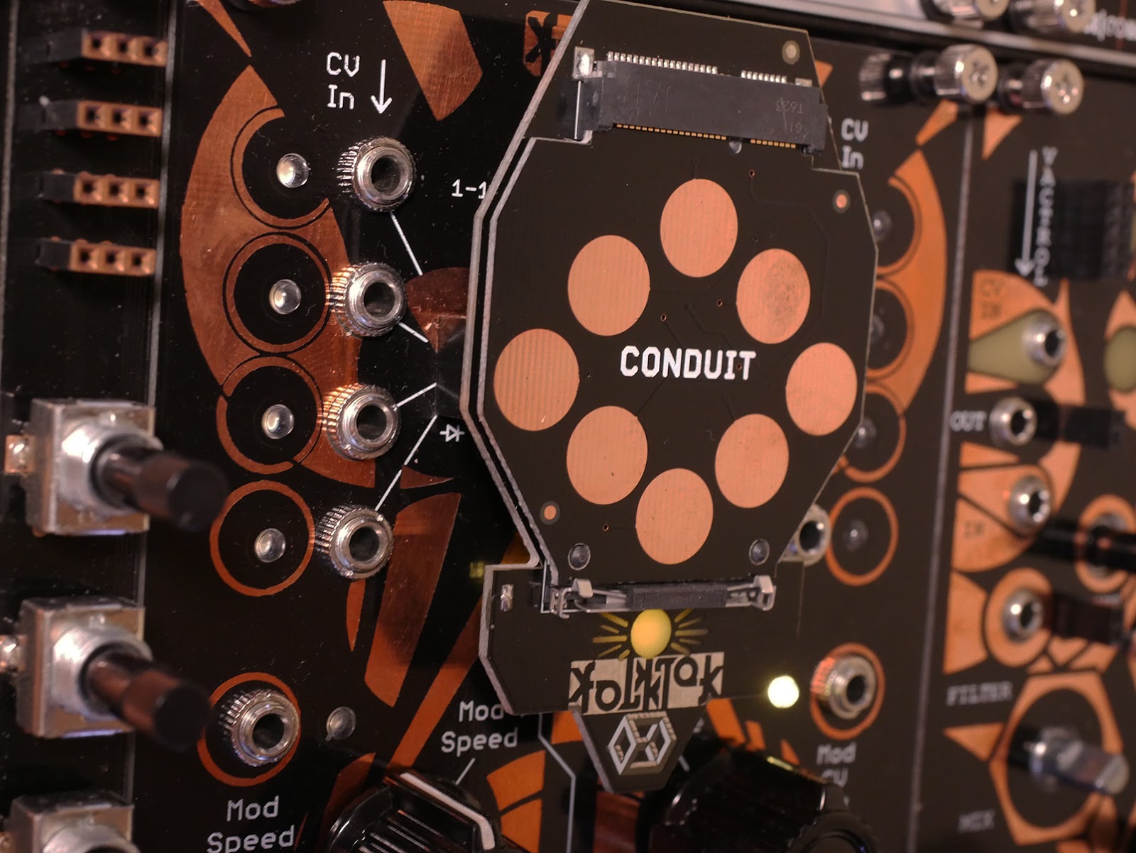 MATRIXSYNTH: New Folktek Conduit Eurorack Module & Matter Cards