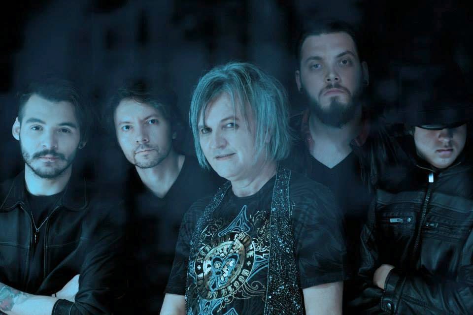 Robertinho do Recife volta com tudo no disco Metal mania – Back for ...