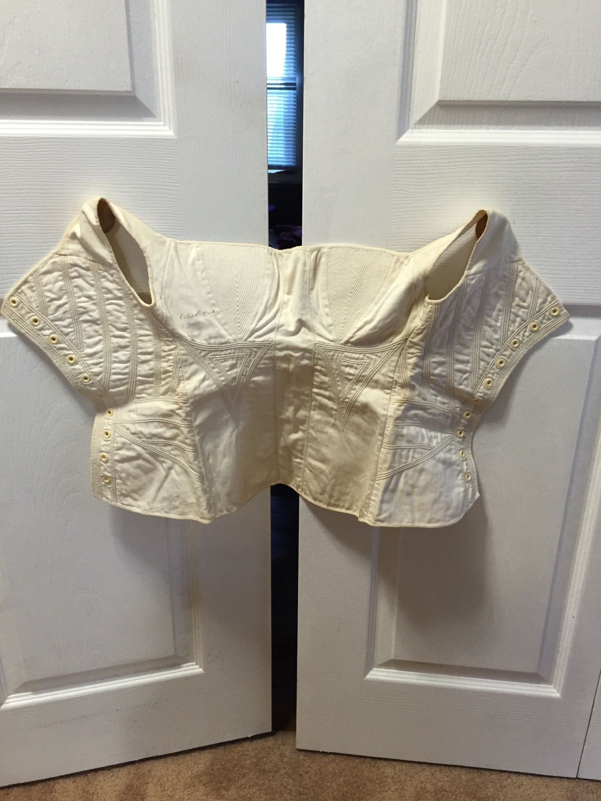 All The Pretty Dresses: 1830's Corset!