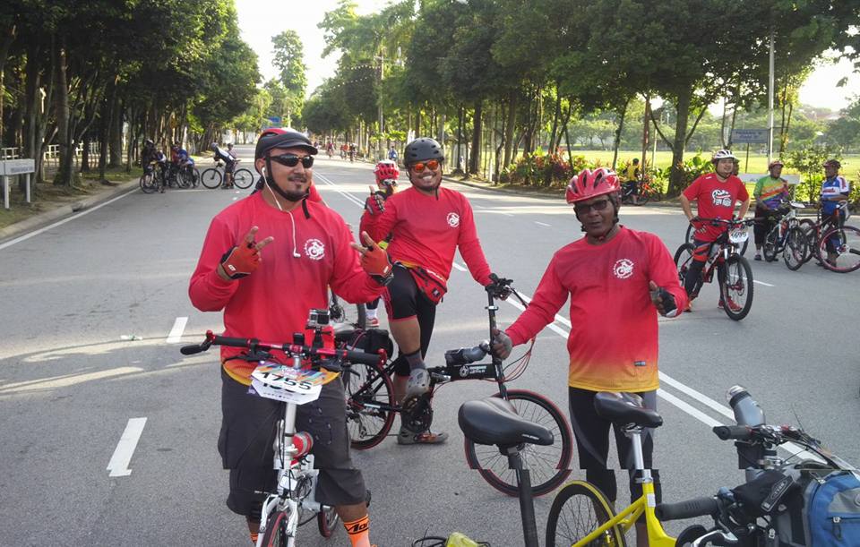 Kayuhan basikal lipat Karangkraf Fun Ride