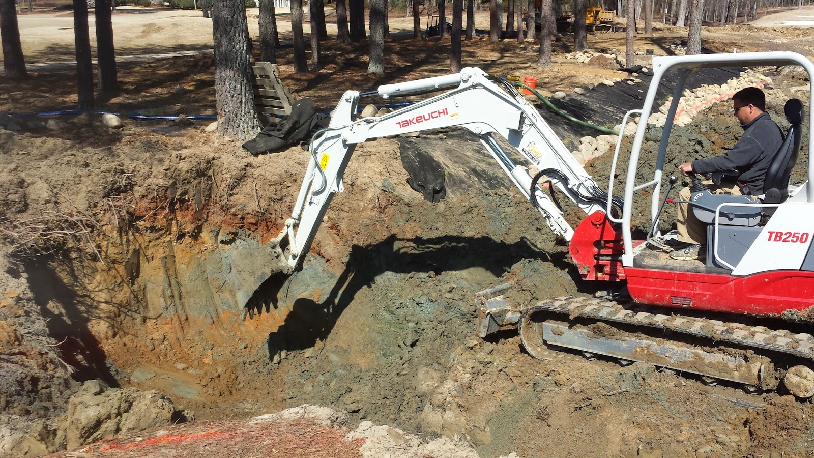 Marietta Country Club Grounds: Concrete Forebay Installation