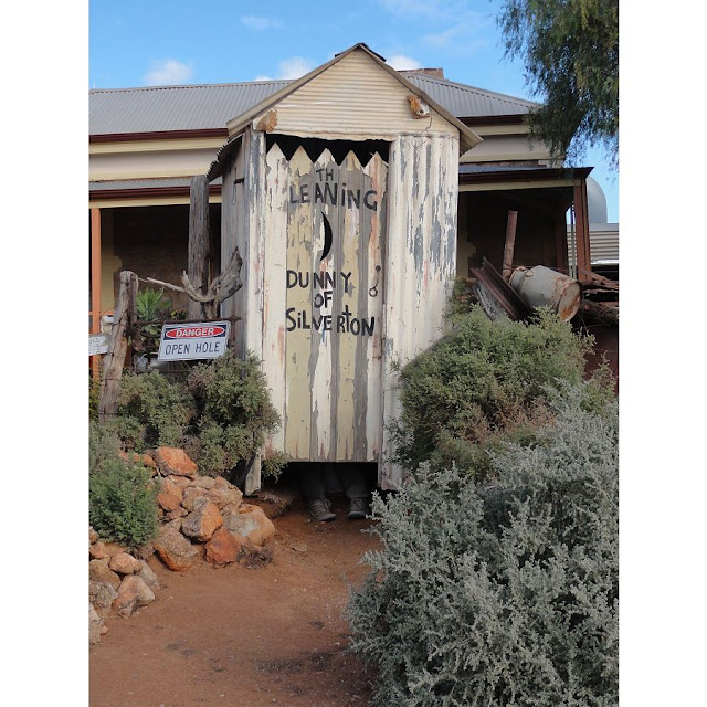 Snap Happy Birding: The greatest dunny of them all...