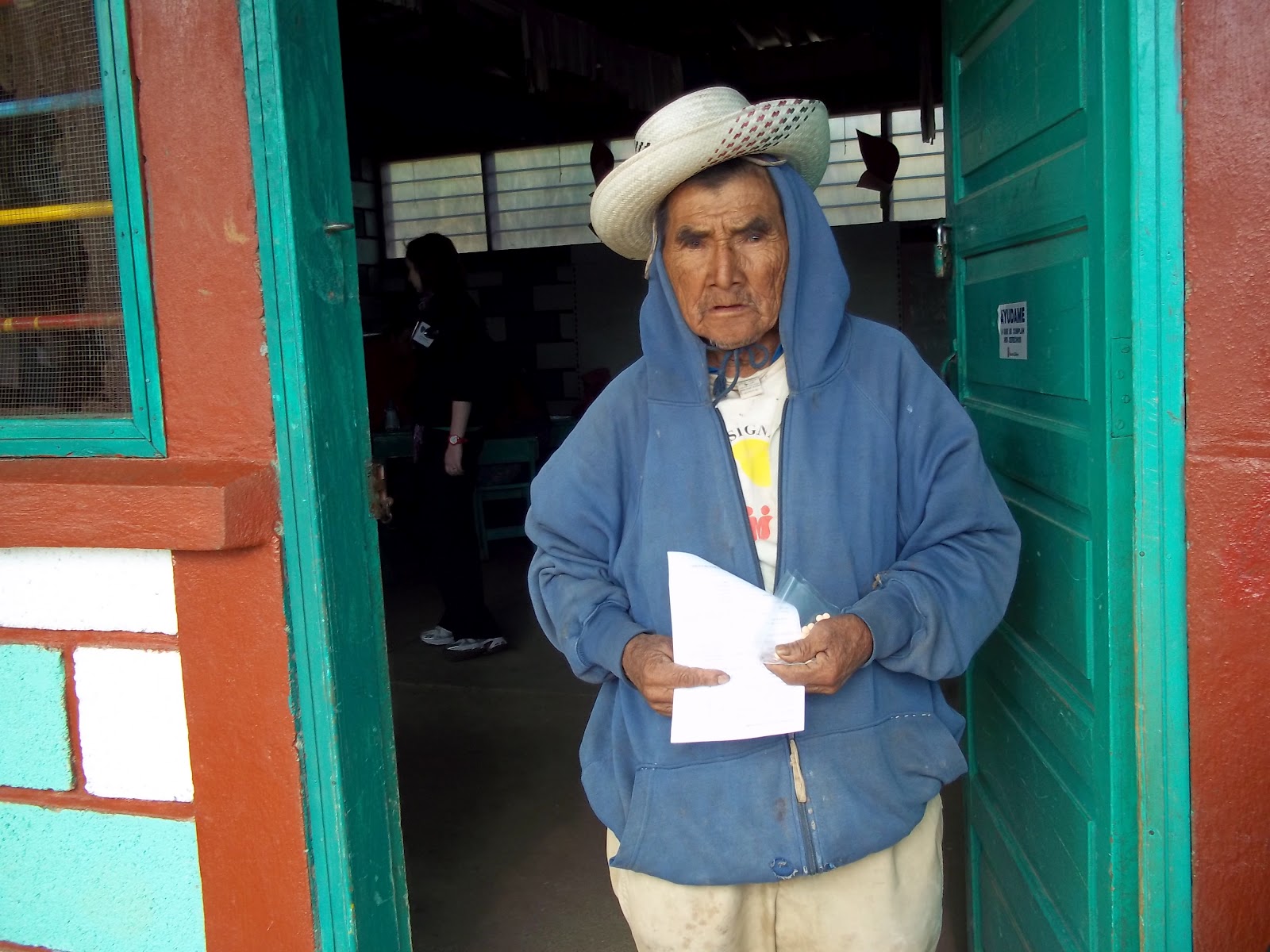 SIRVIENDO A NUESTRO PUEBLO INTIBUCANO: 2012