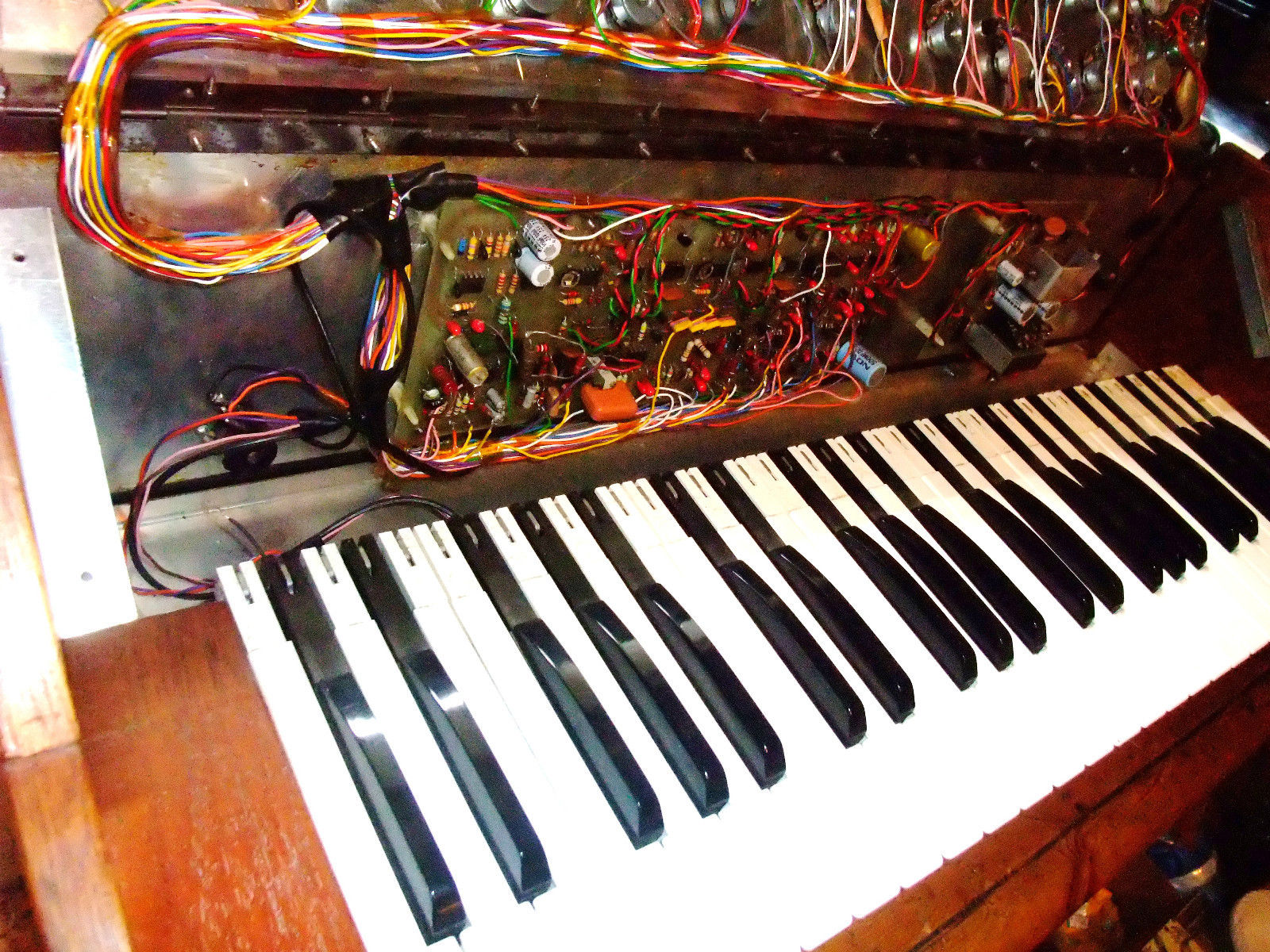 MATRIXSYNTH: Rare Vintage Analog Synthesizer Keyboard of Unknown Origin