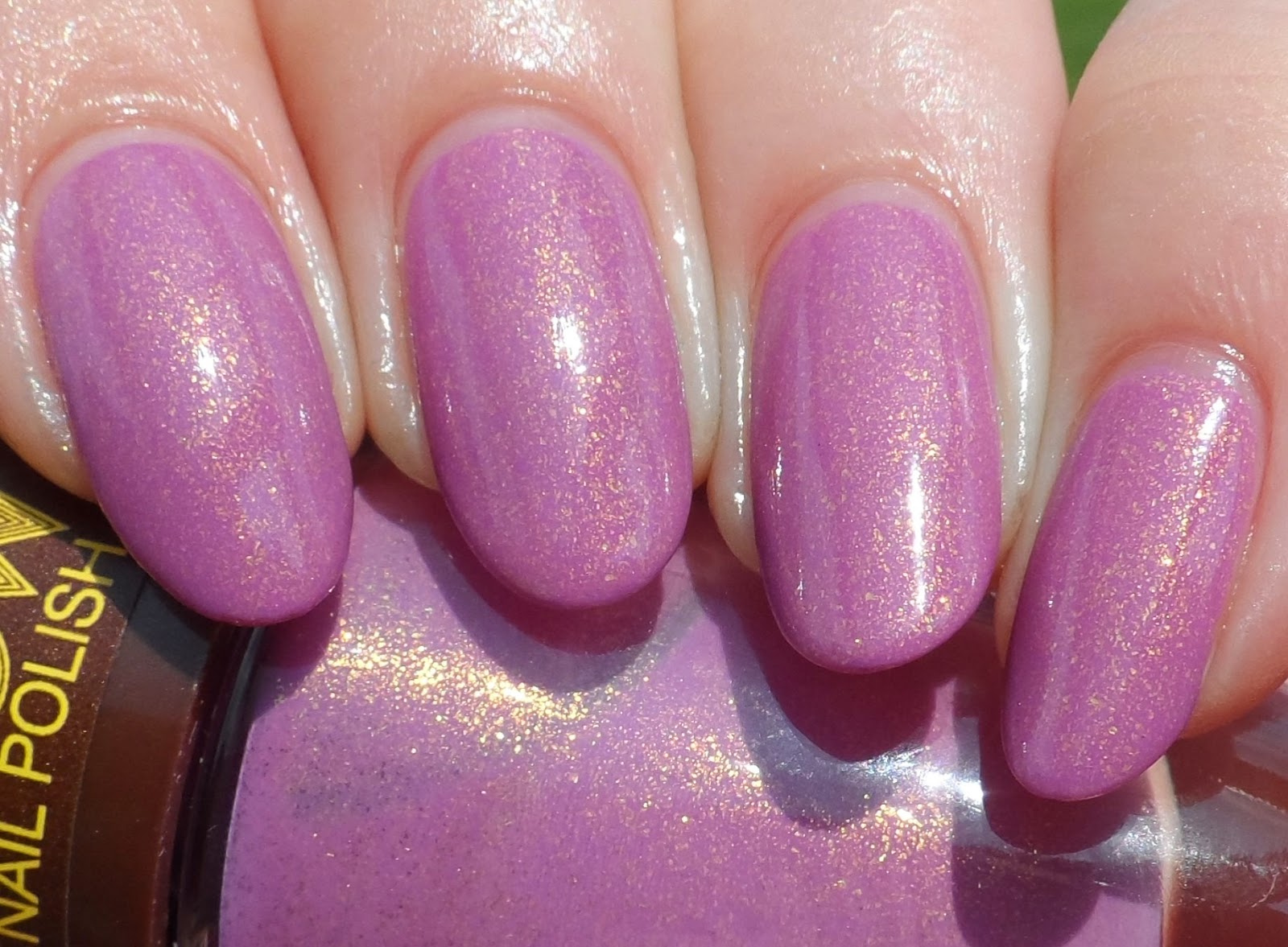 Plenty of Colors: [LilaLauneLacke] Rival de Loop Young - Golden Glow LE ...