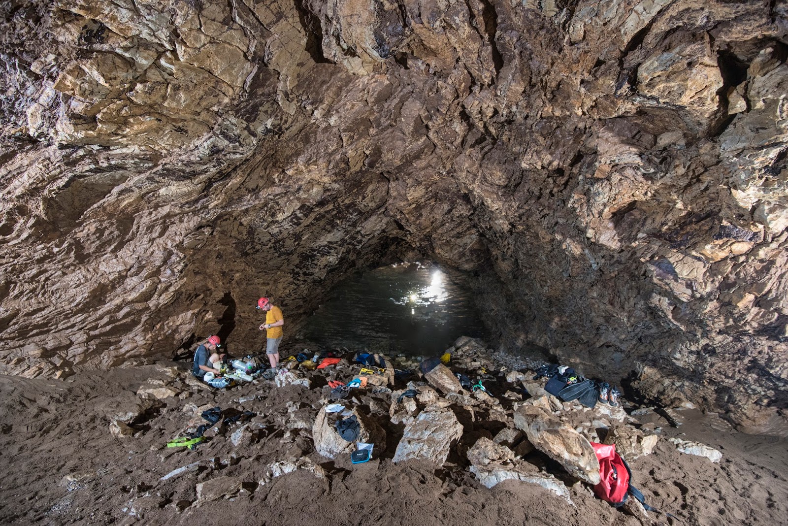 THE RETURN TO CUEVA DE LA PENA COLORADA. A HUAUTLA CAVE DIVING ...