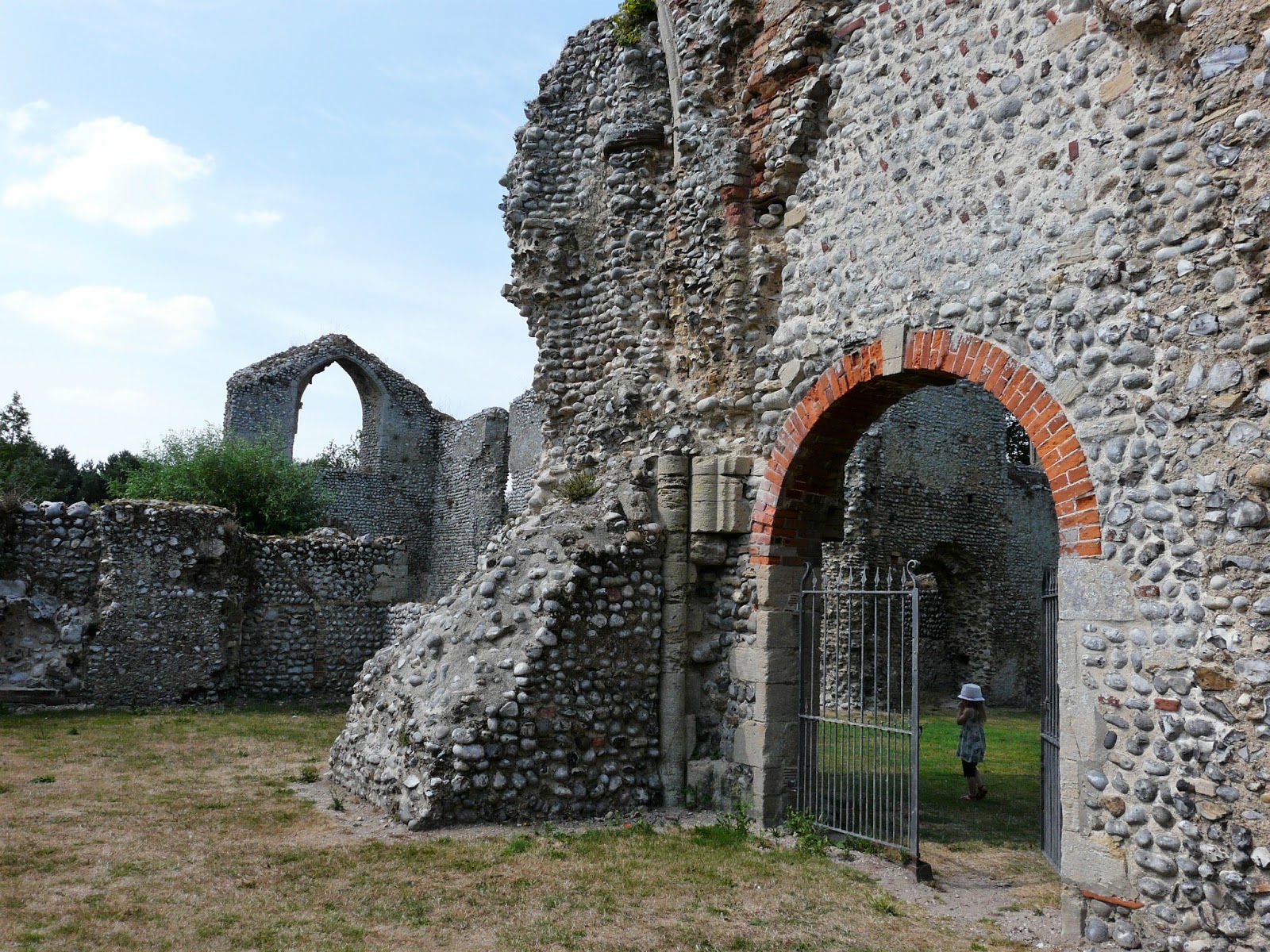 Cindy's Snaps: Beeston Bump, Beeston Priory and Sheringham....