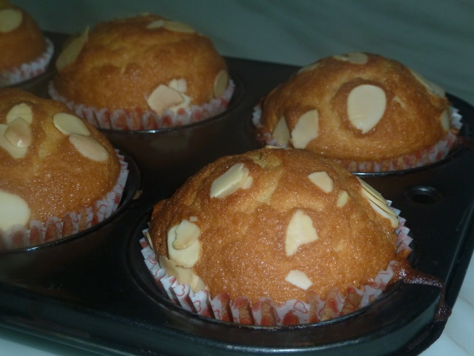 Norrel Cookies and Cakes: VANILLA MUFFIN