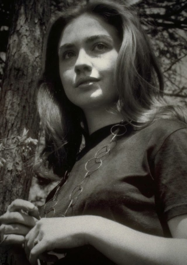 10 Awesome Vintage Photos of Hillary Clinton ~ Vintage Everyday