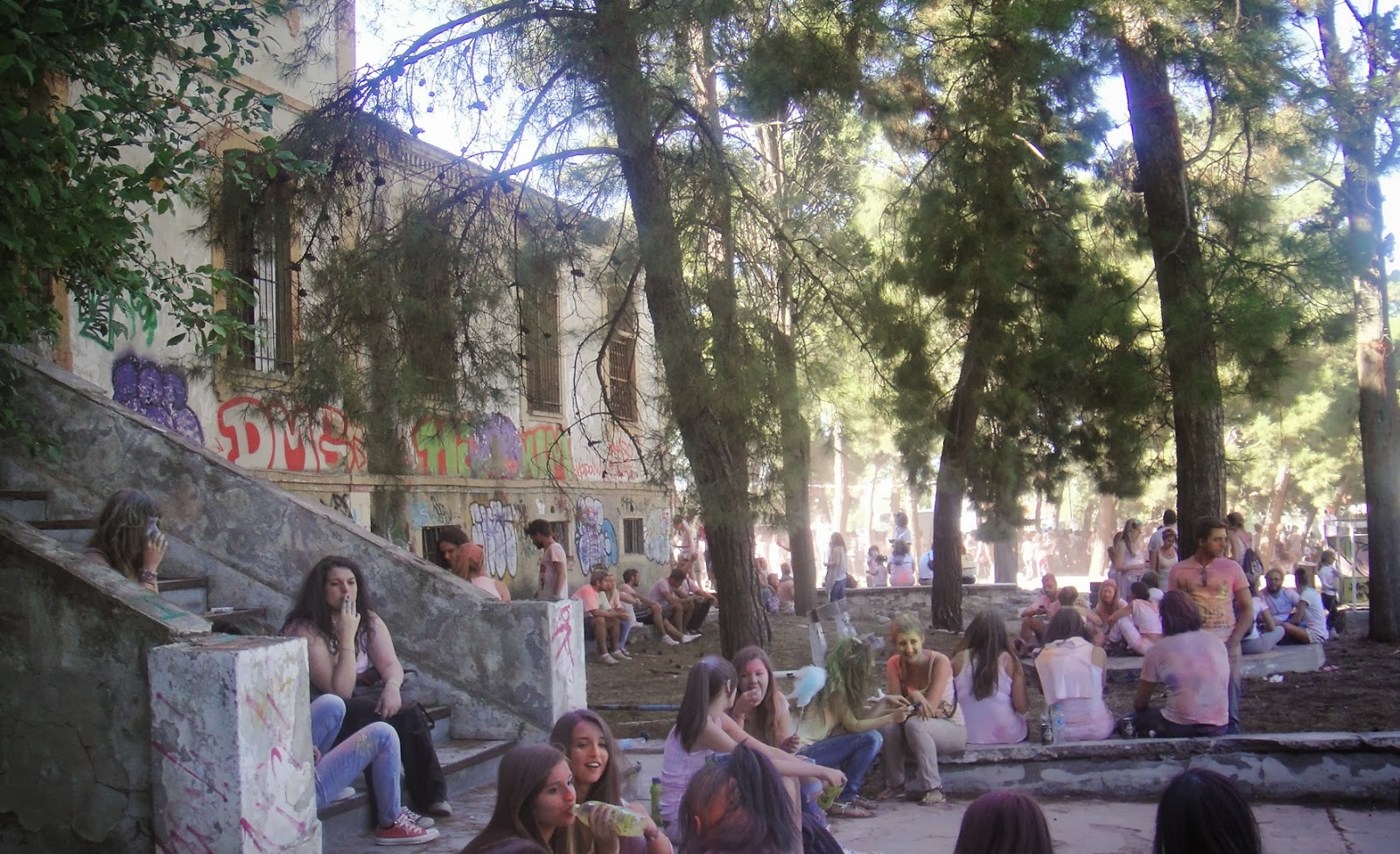 Ταξιδεύοντας στα σύννεφα..: ΜΕΡΑ ΜΕ ΤΑ ΧΡΩΜΑΤΑ ΣΤΟ ΣΤΡΑΤΟΠΕΔΟ ΚΟΔΡΑ