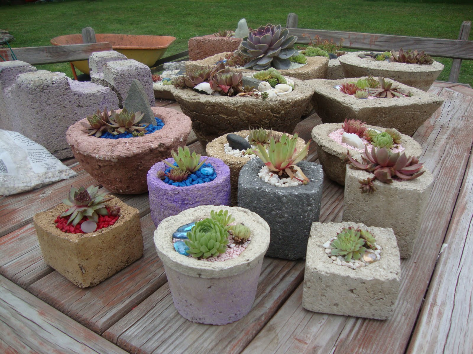 Grow Damnit!: Prettying Up The Hypertufa Planters To Sell