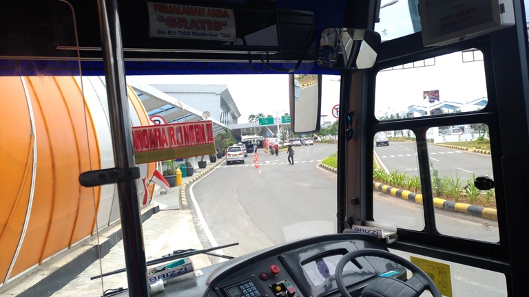 Naik Trans Lampung, Bus Bandara yang Nyaman dan Murah di Lampung ...