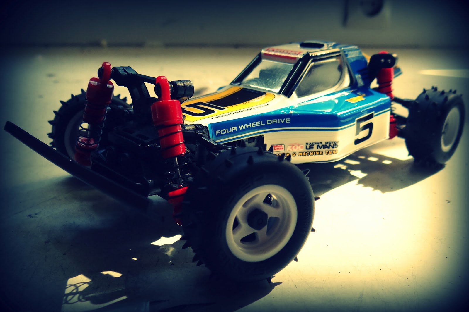 RC - Kyosho Inferno VE, Mini Z, Traxxas Ken Block et les autres ...