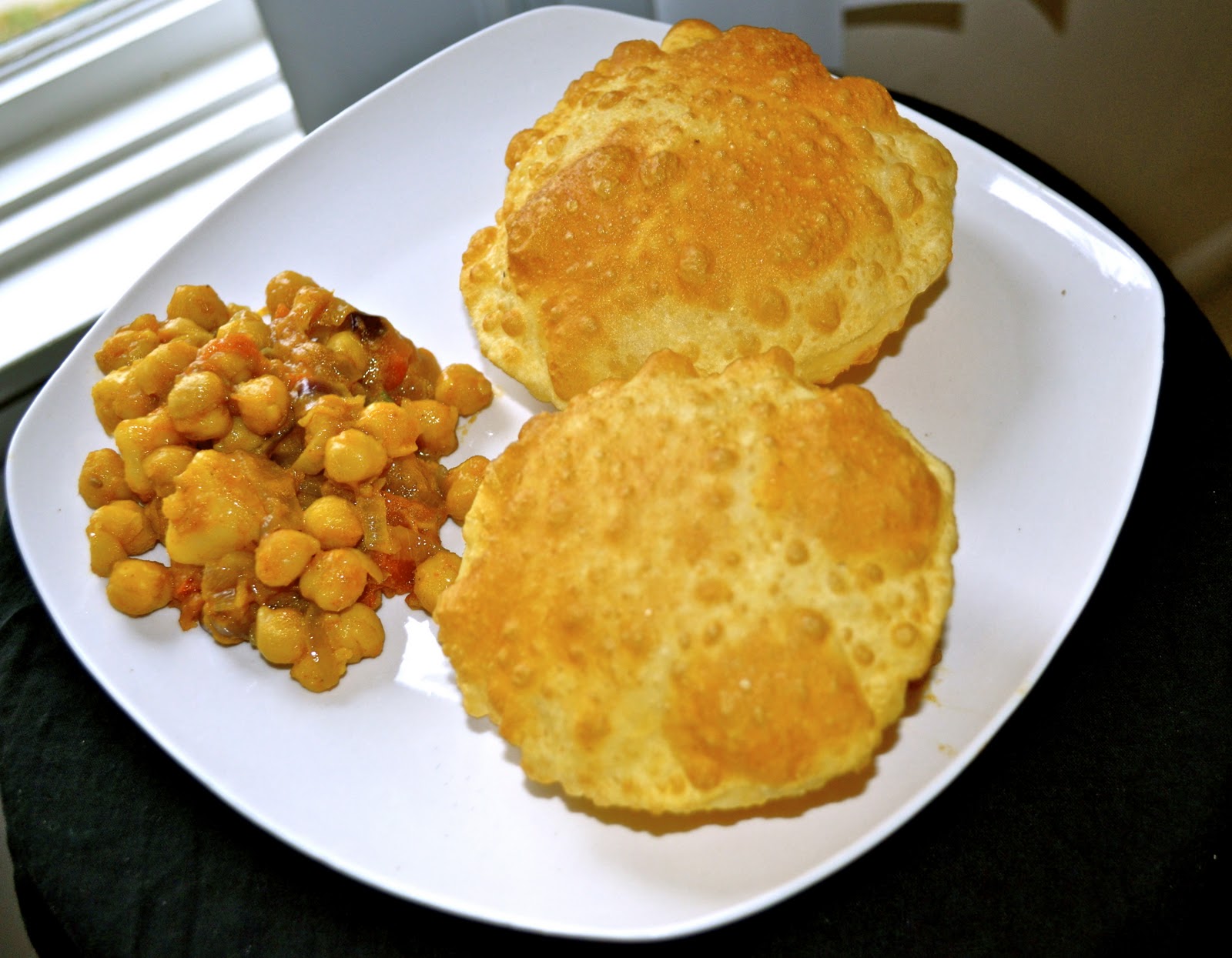 Anooz Kitchen: Chola Batura