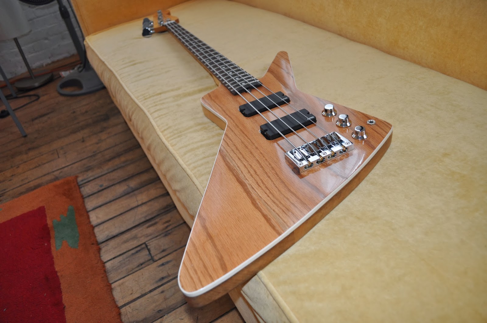 The Guitar Garage: Custom Builds