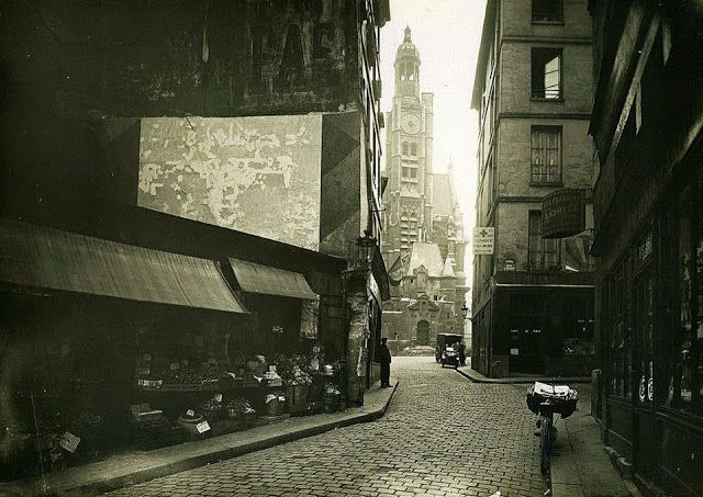 54 Vintage Photographs Captured Street Scenes of Paris in the 1920s ...
