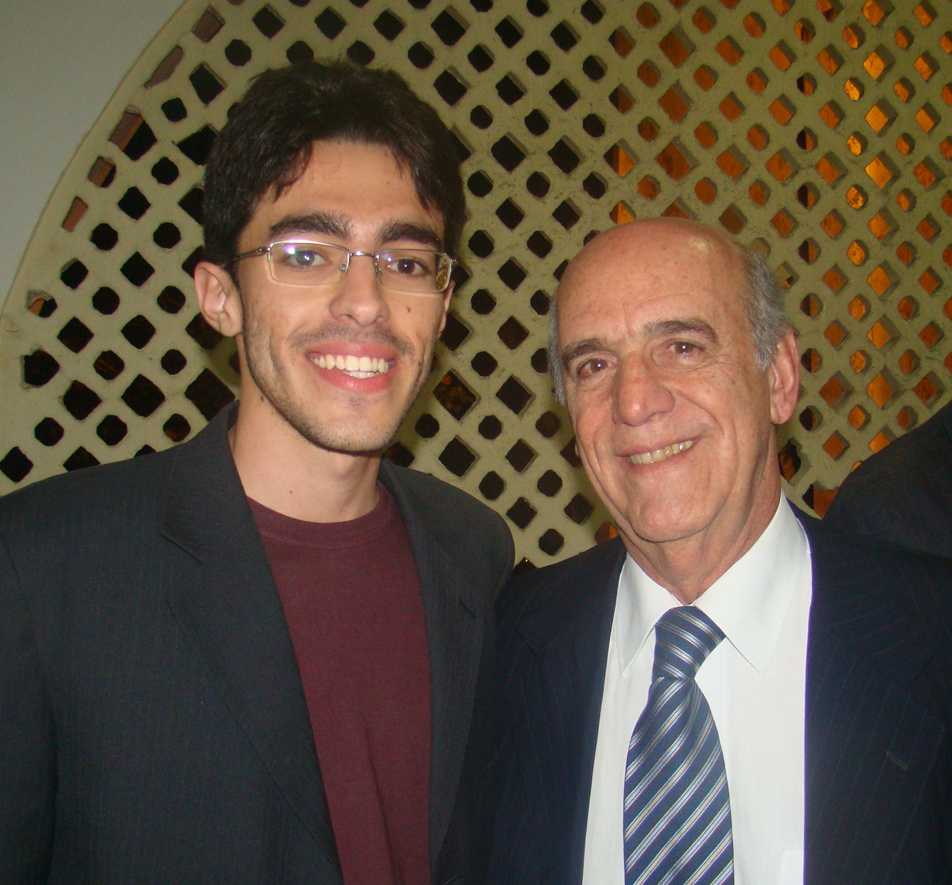 DA FUNÇÃO SOCIAL DOS DOUTORANDOS (DINTER – UEPB/UERJ) ~ ARTIGOS