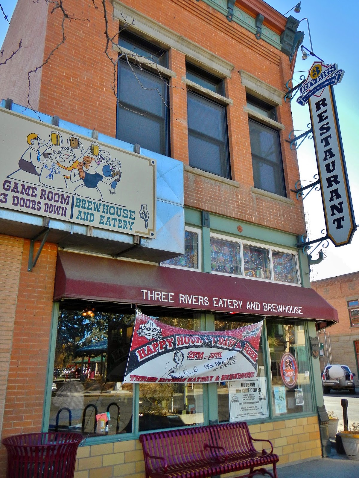 Food Adventures of a Comfort Cook: Three Rivers Brewery is Top Notch!