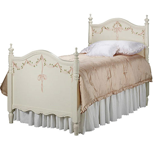 "Jazzy but Chic": Elle Boudoir