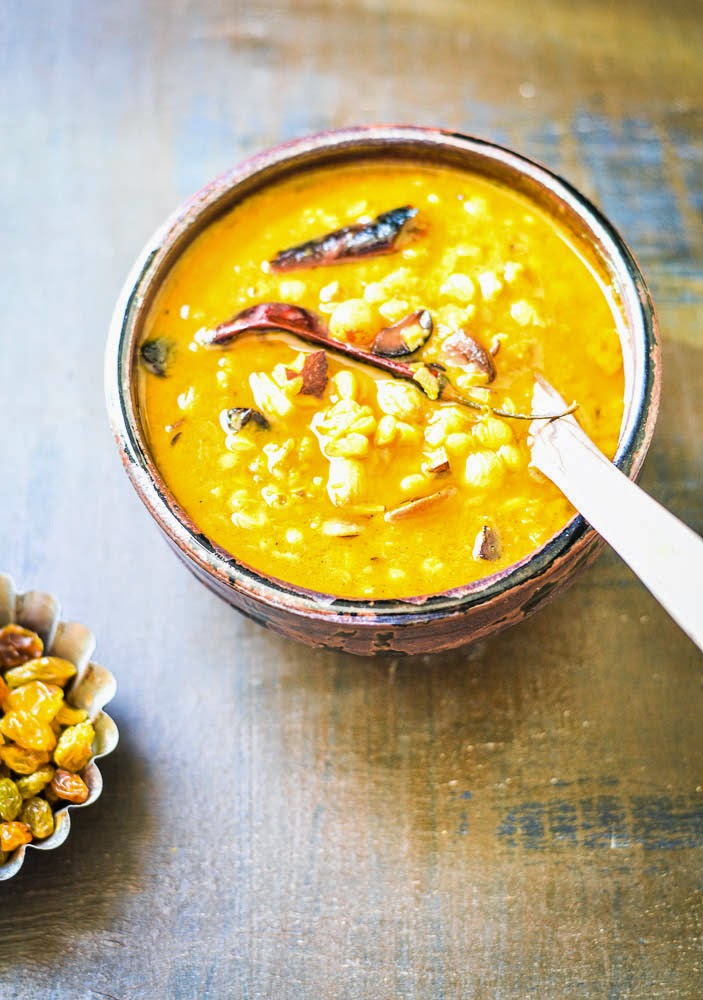 Mix and Stir: Bengali Style Cholar Dal ( Lentils with Coconut and Spices )