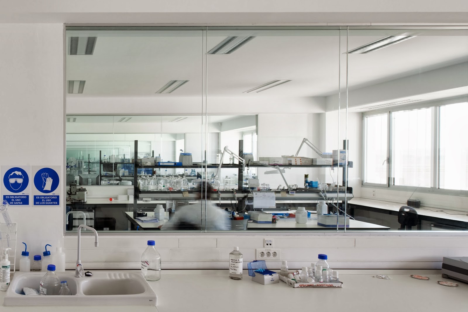 SEDE LABORATORIOS DE I+D DE CERTEST_ACXT | A I B A r c h i t e c t u r ...