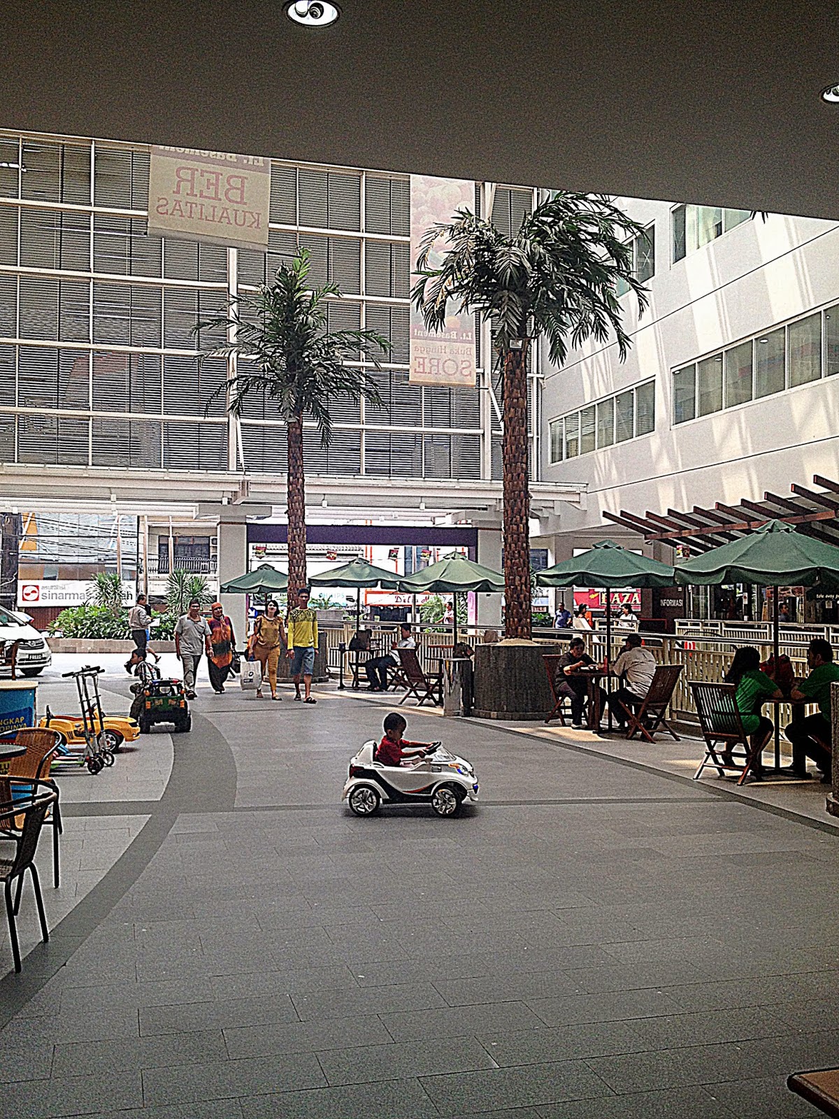 Traveling Note: New Pasar Mayestik, fabrics marketplace at Jakarta