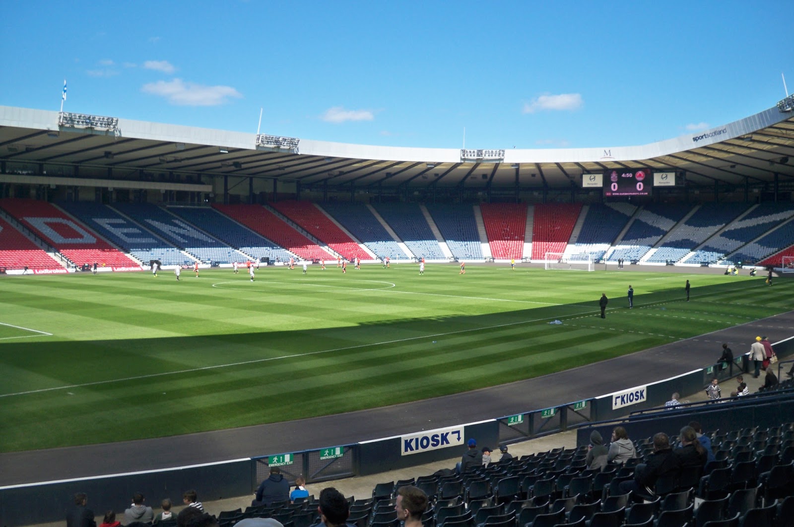 Football Grounds visited by Richard Bysouth: Queens Park FC