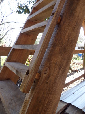 5 Acres & A Dream: Finishing the Ladder to the Hay Loft