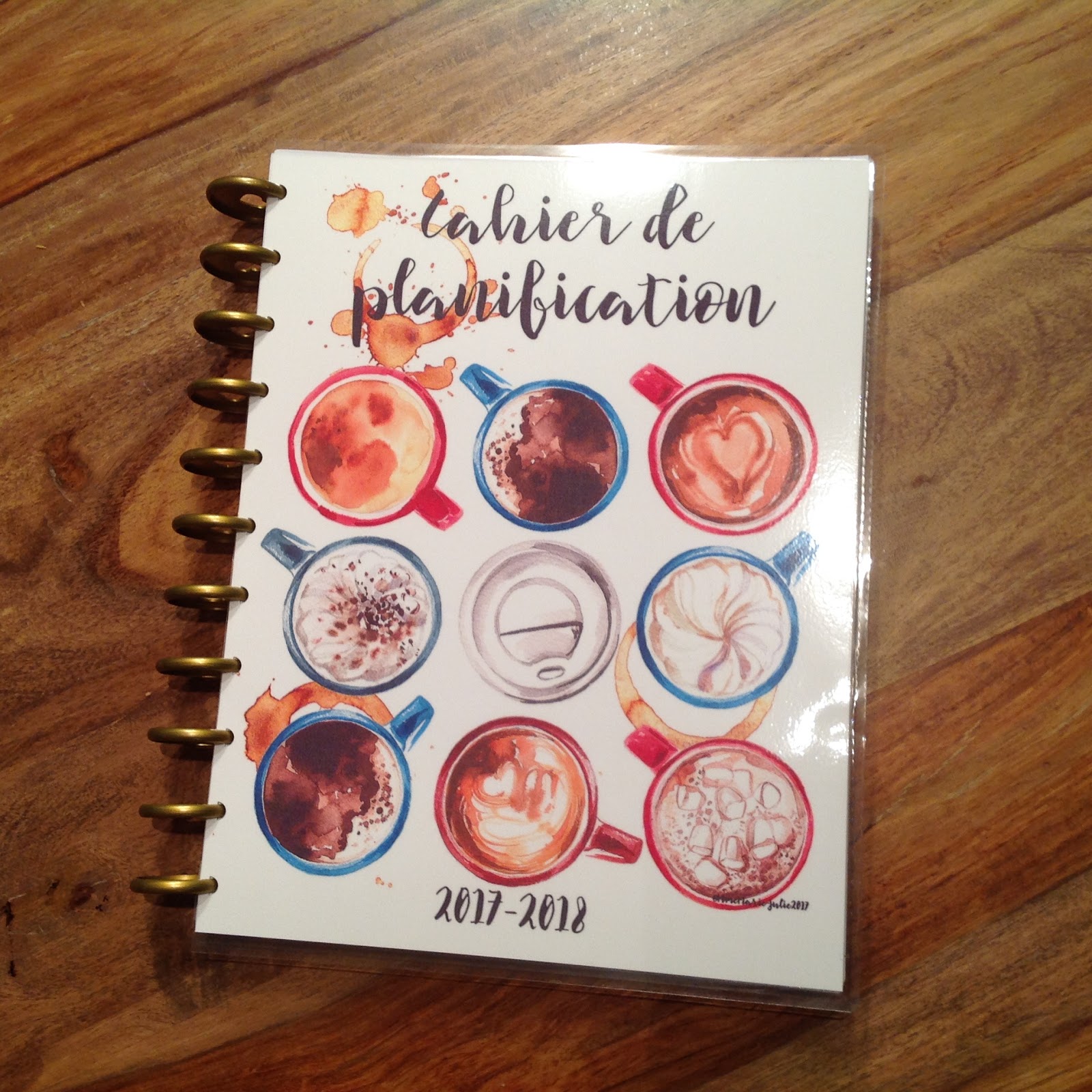 Mme Marie-Julie : Cahiers de planification... enfin