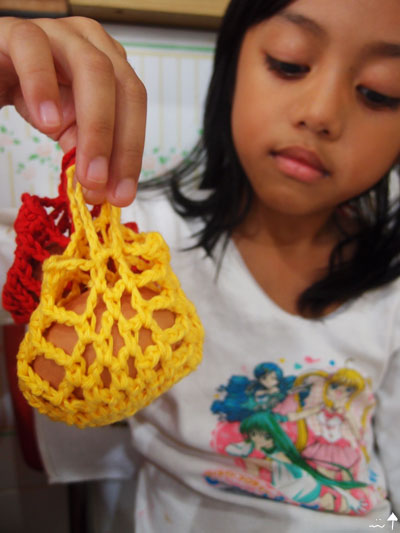 Menerima tempahan Sarung Bekas Bunga Telur Kait Crochet. | Malaysian ...
