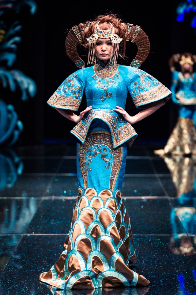 I AM FASHION !!!: Torgo Couture 2012