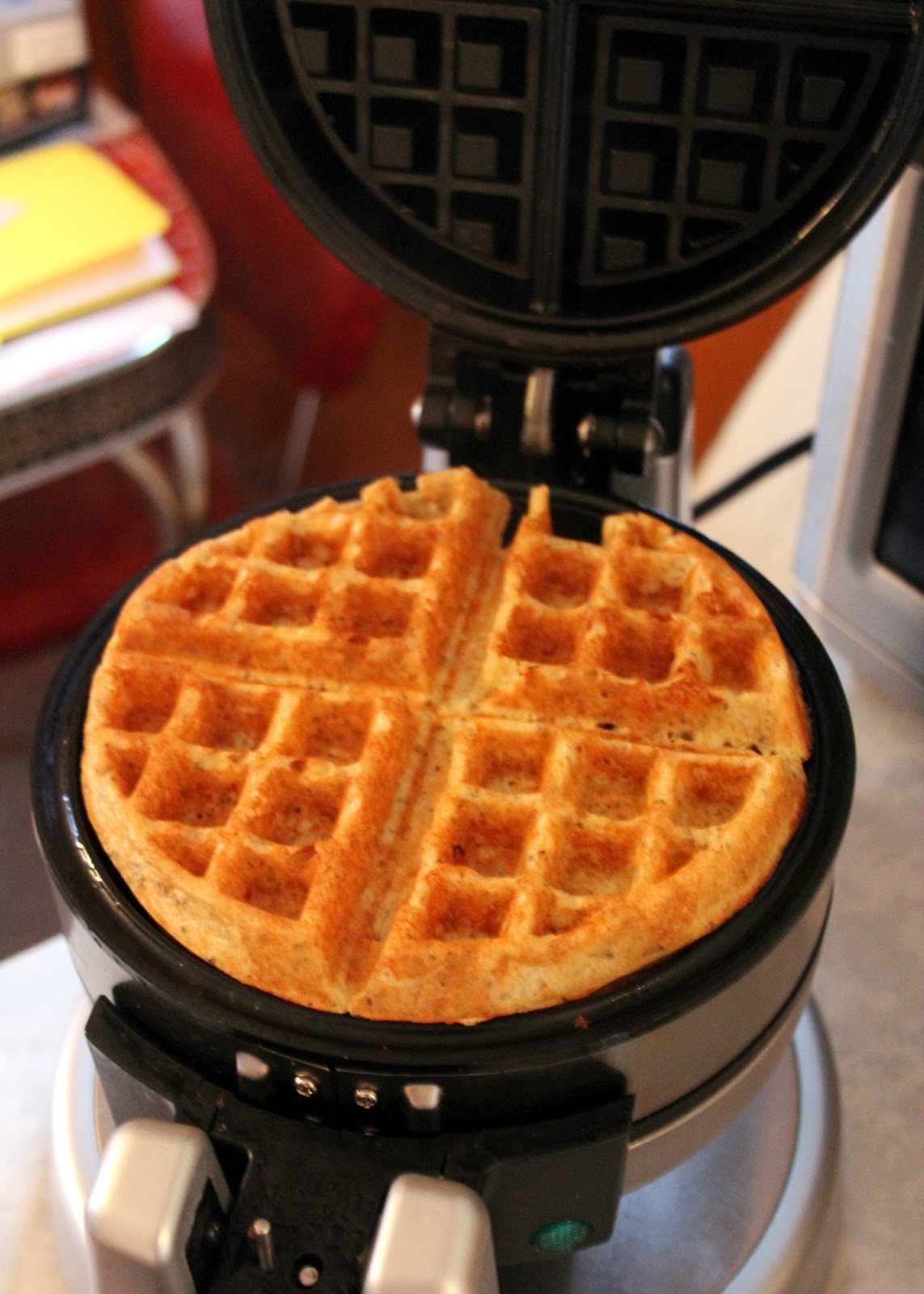 Jo and Sue: Low Carb Low Cal Waffles